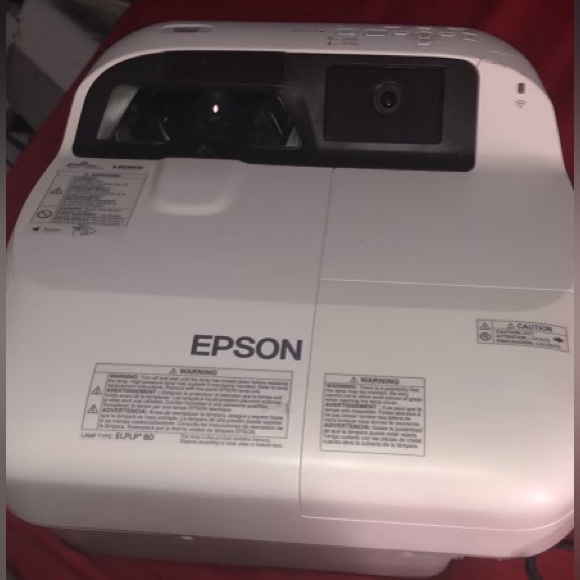 epson | Other | Epson Powerlite 685w Ultra Shortthrow Lcd Projector ...